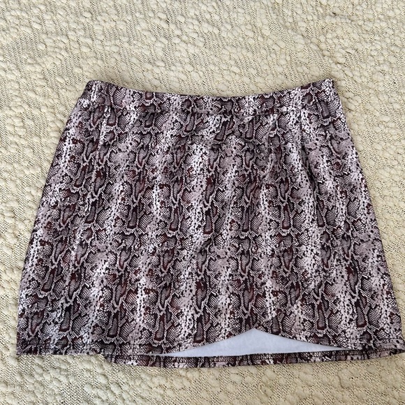 Versona | Skirts | Versona Black And Gray Mini Pencil Skirt | Poshmark